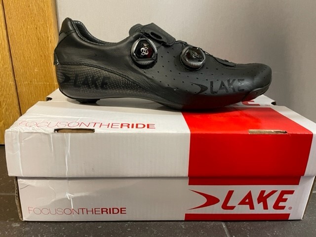 Lake CX402 Black :: TS-bikes